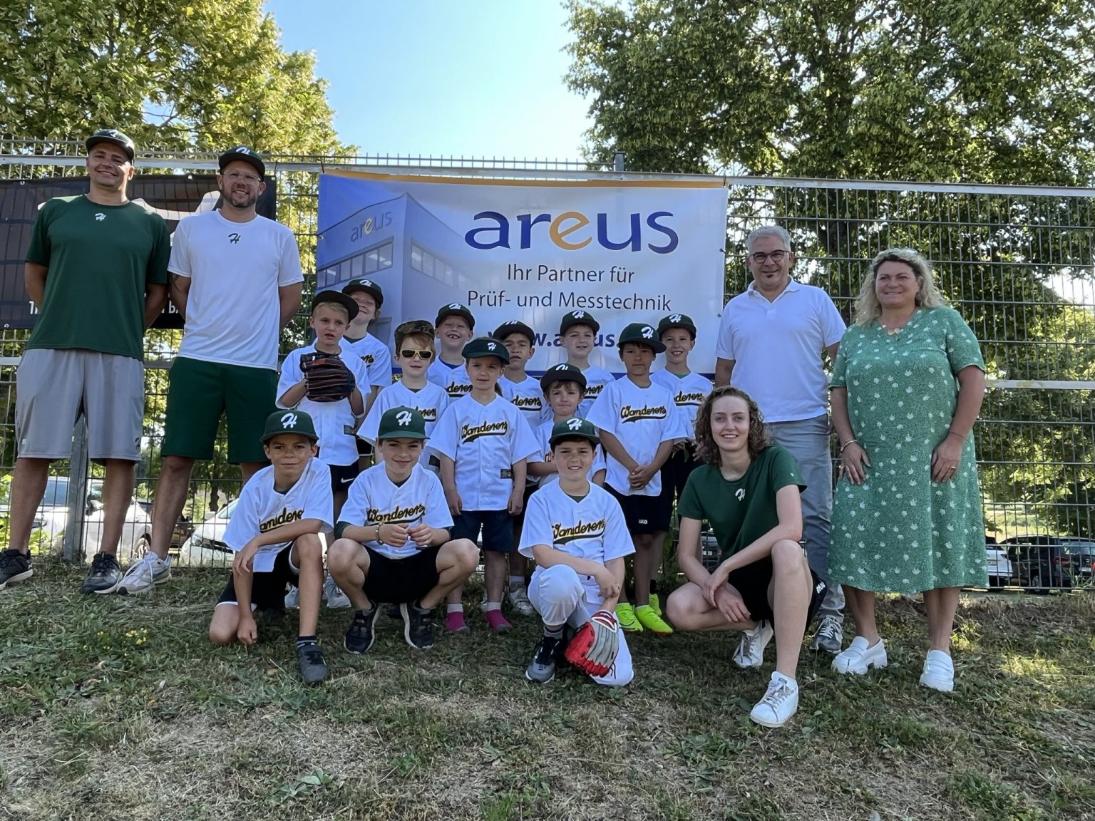 Neue Trikots für den Nachwuchs der Herrenberg Wanderers – Areus GmbH